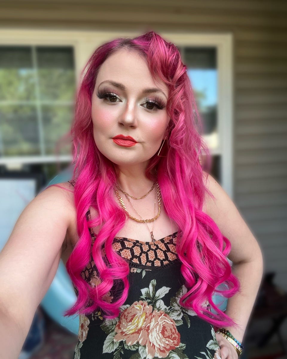 Alexandra Carita Guadagno – Medium