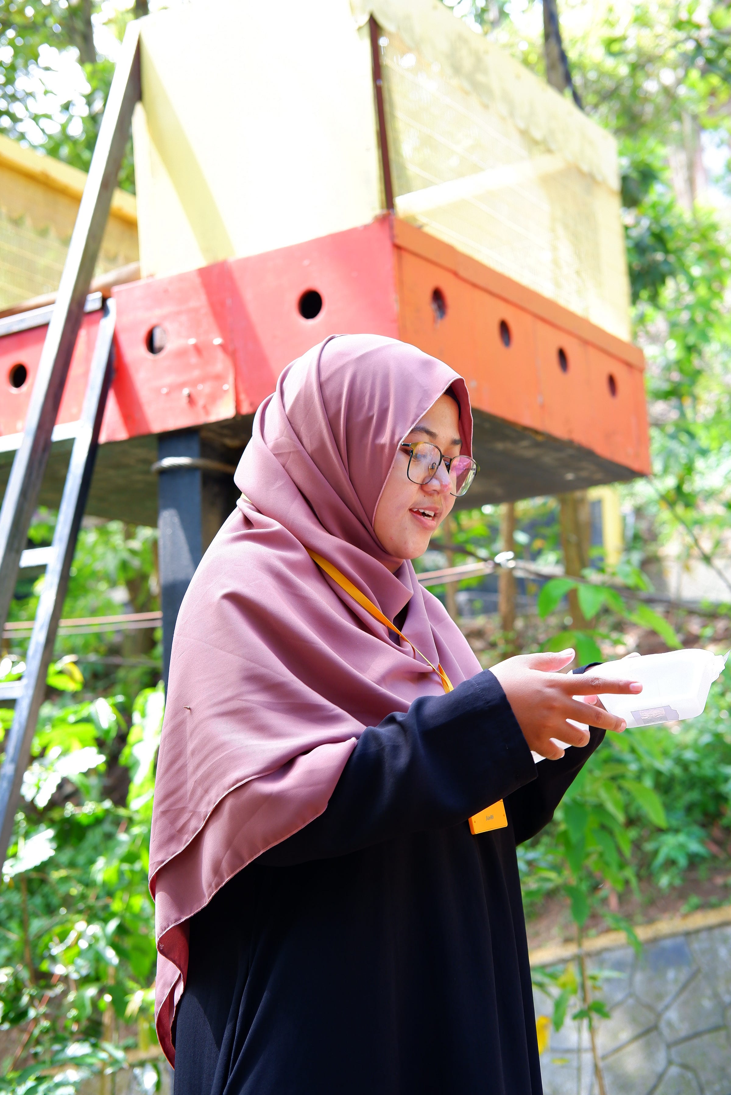 Nisa Arifiani – Medium