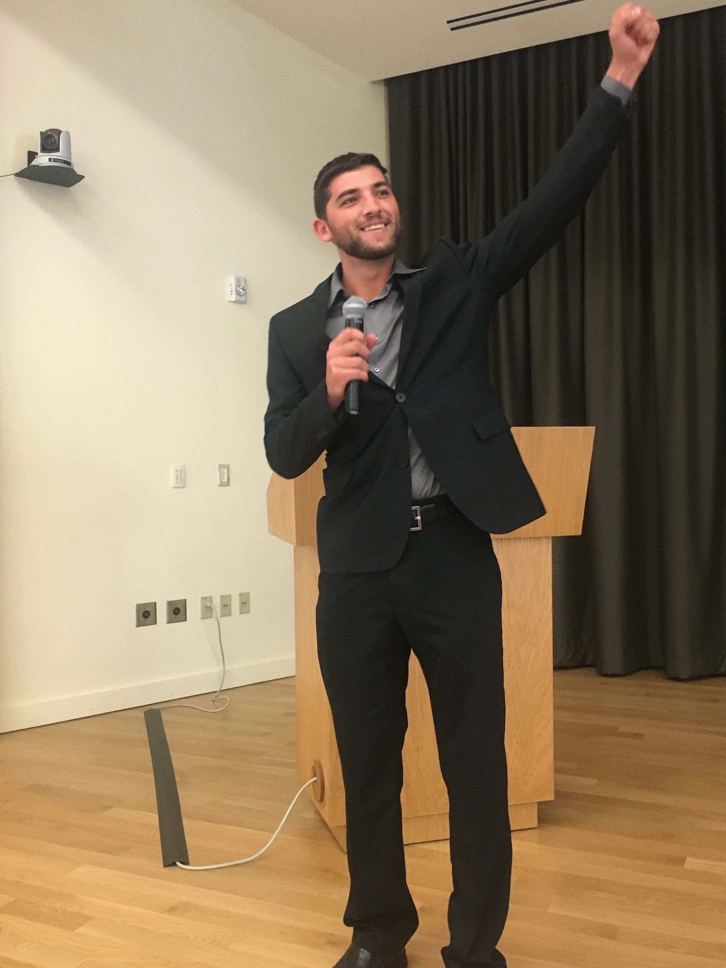 Andrew Weiss – Medium