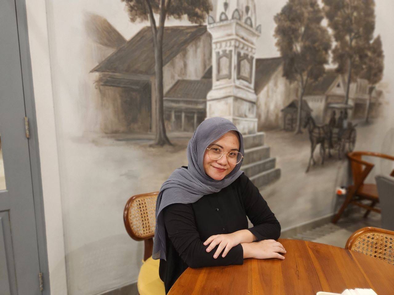 Ulfasylvia Yudia Pramana – Medium