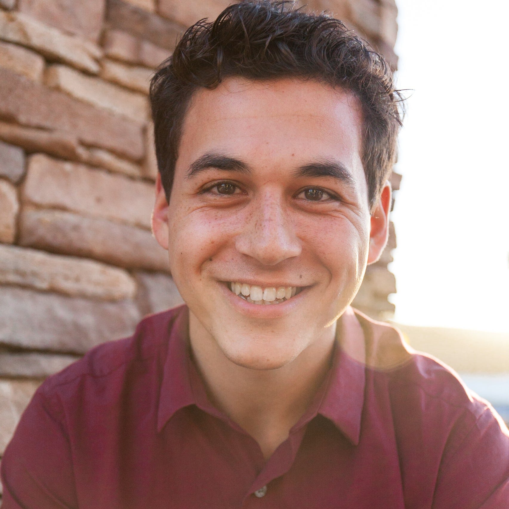 Luke Maxwell – Medium