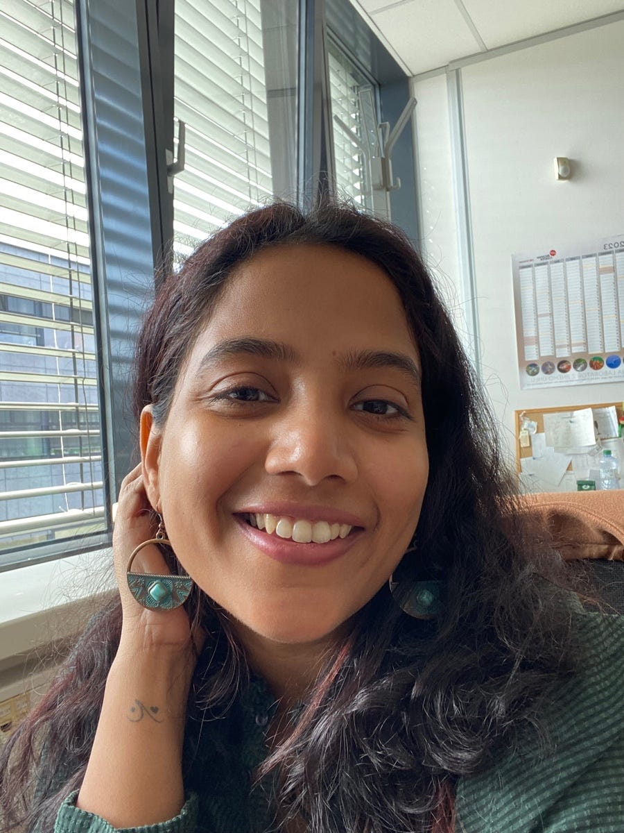 Durga Jha – Medium