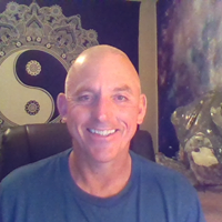 Howard Mann – Medium
