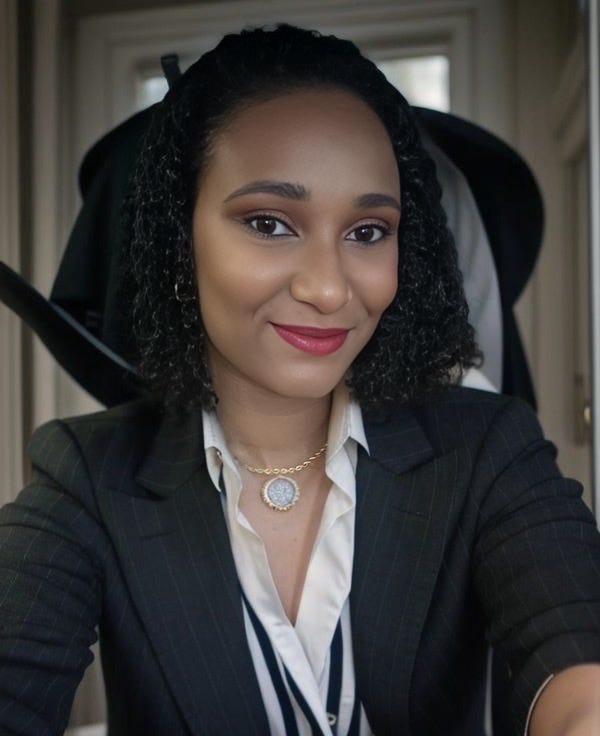 Elizabeth Challenger – Medium