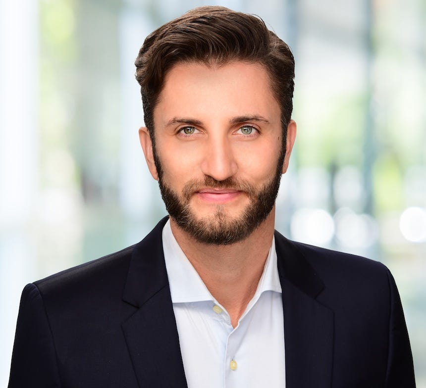 Norman Hiob – Medium