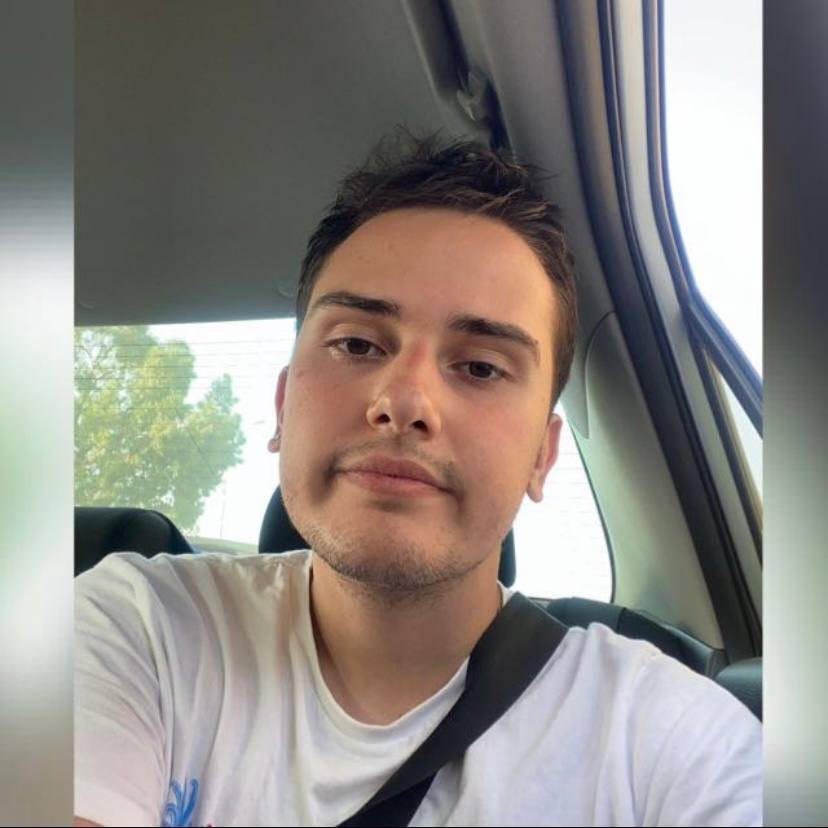 Emrecan Er – Medium