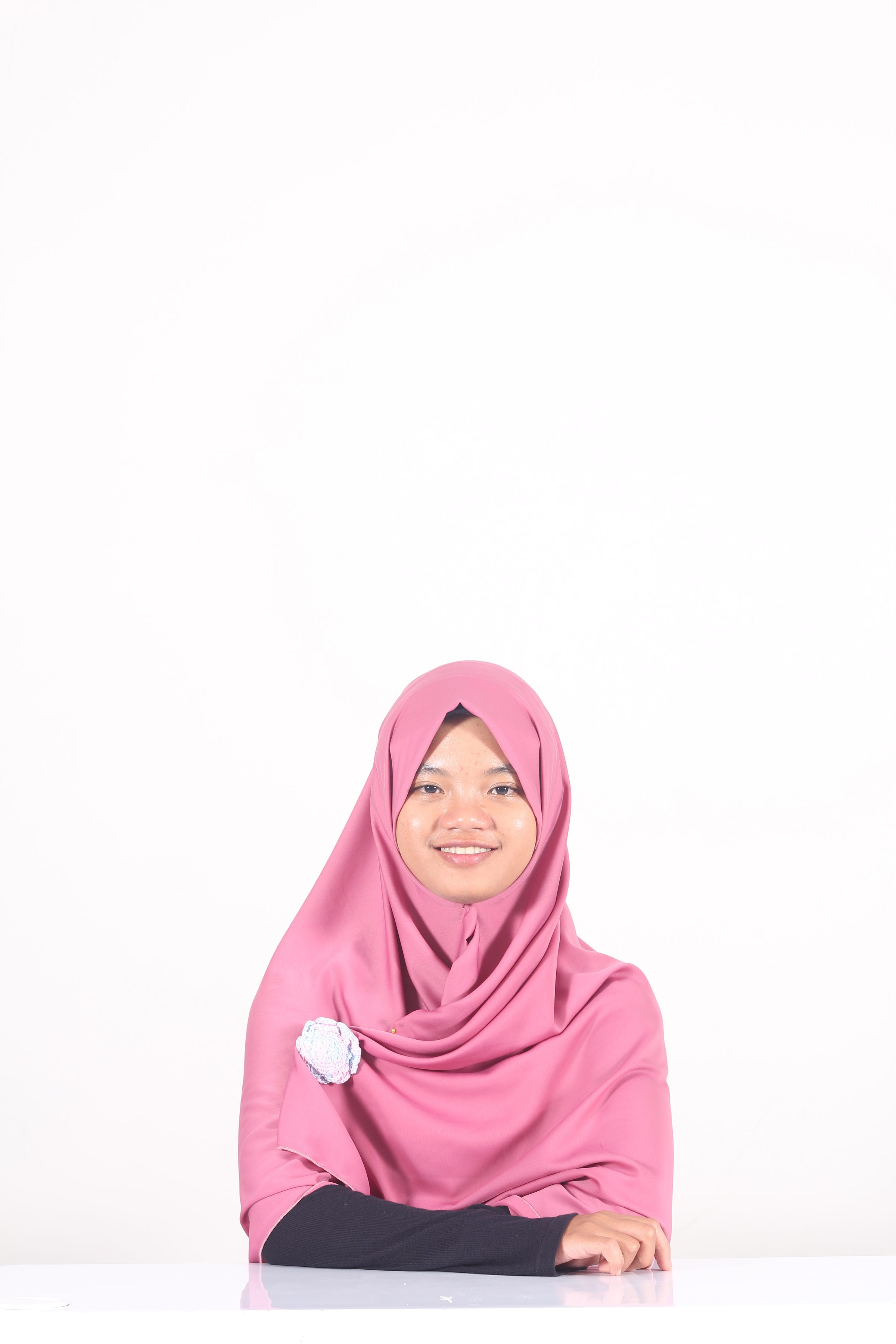 Tiara Putri Larasati – Medium