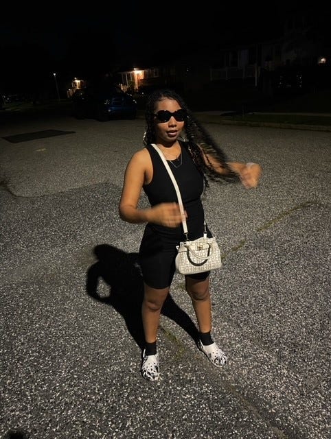 Diamond Hayes – Medium