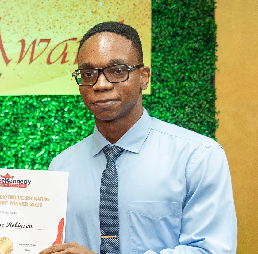 Rajae Robinson – Medium