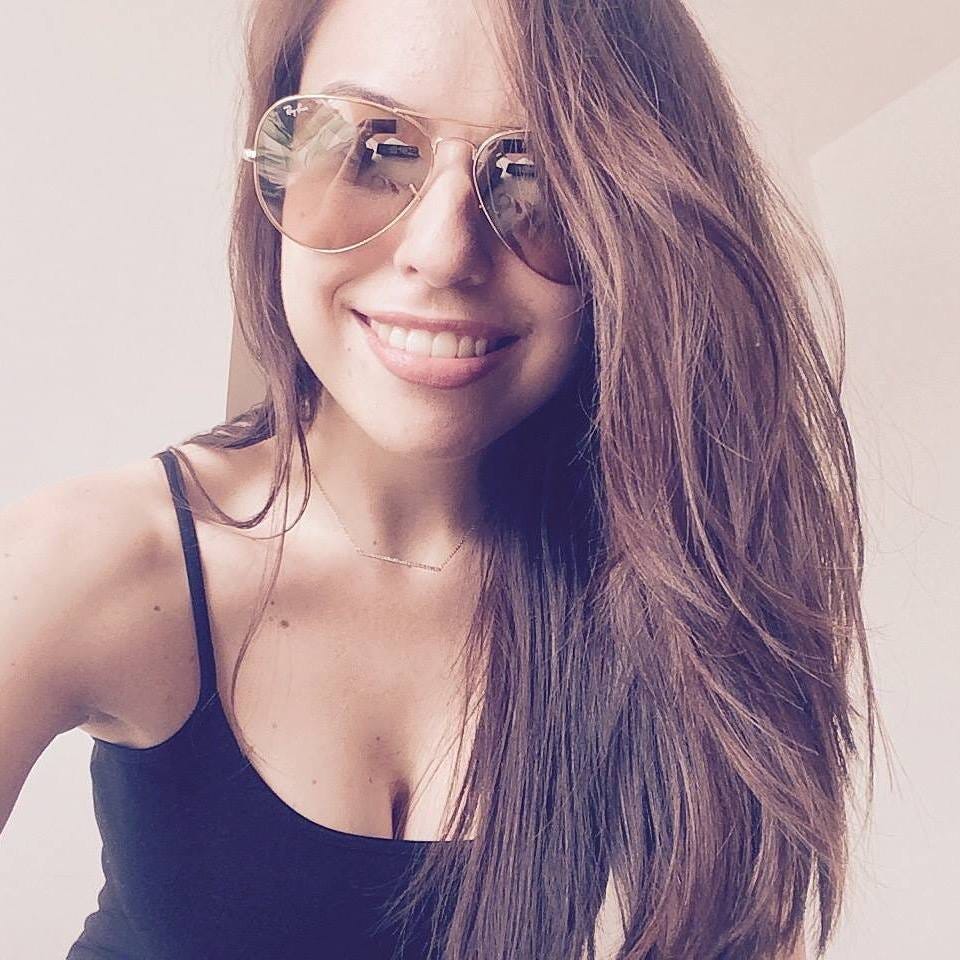 Rayane Garret – Medium
