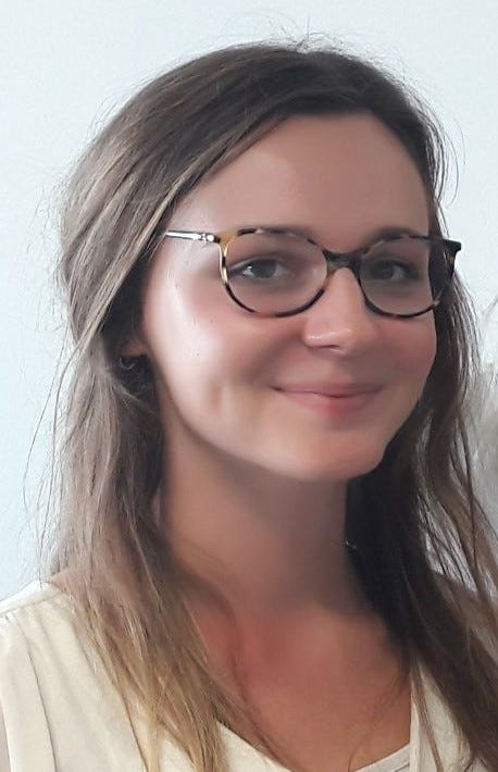 Louise Claustrat – Medium
