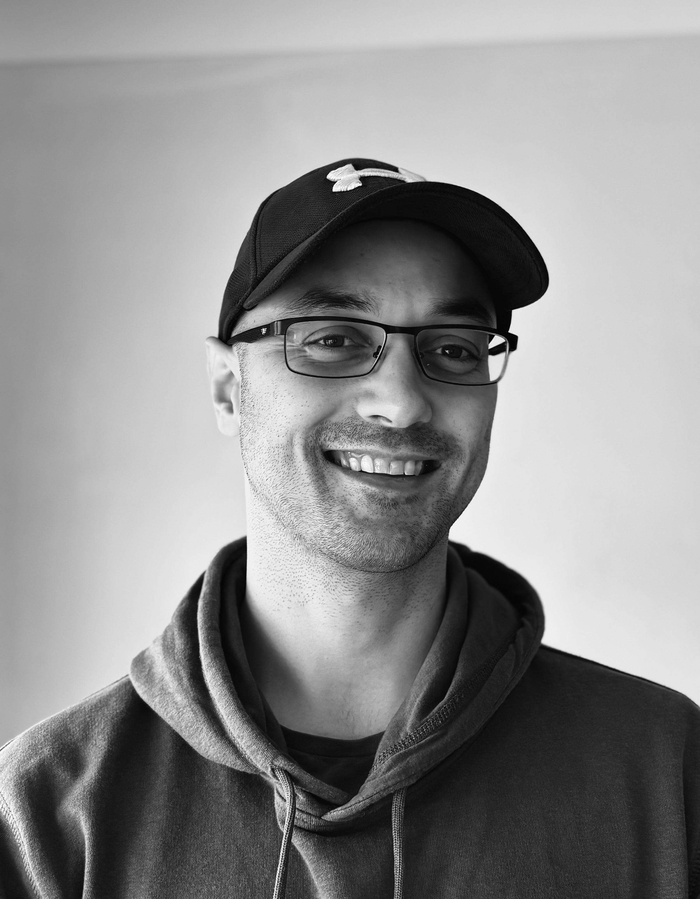 Adam Mitchell – Medium