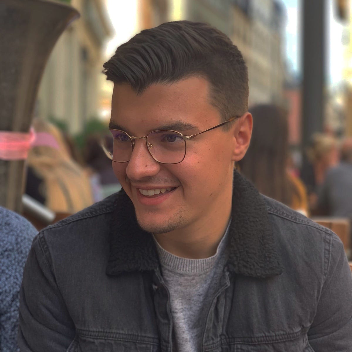Louis Masson – Medium