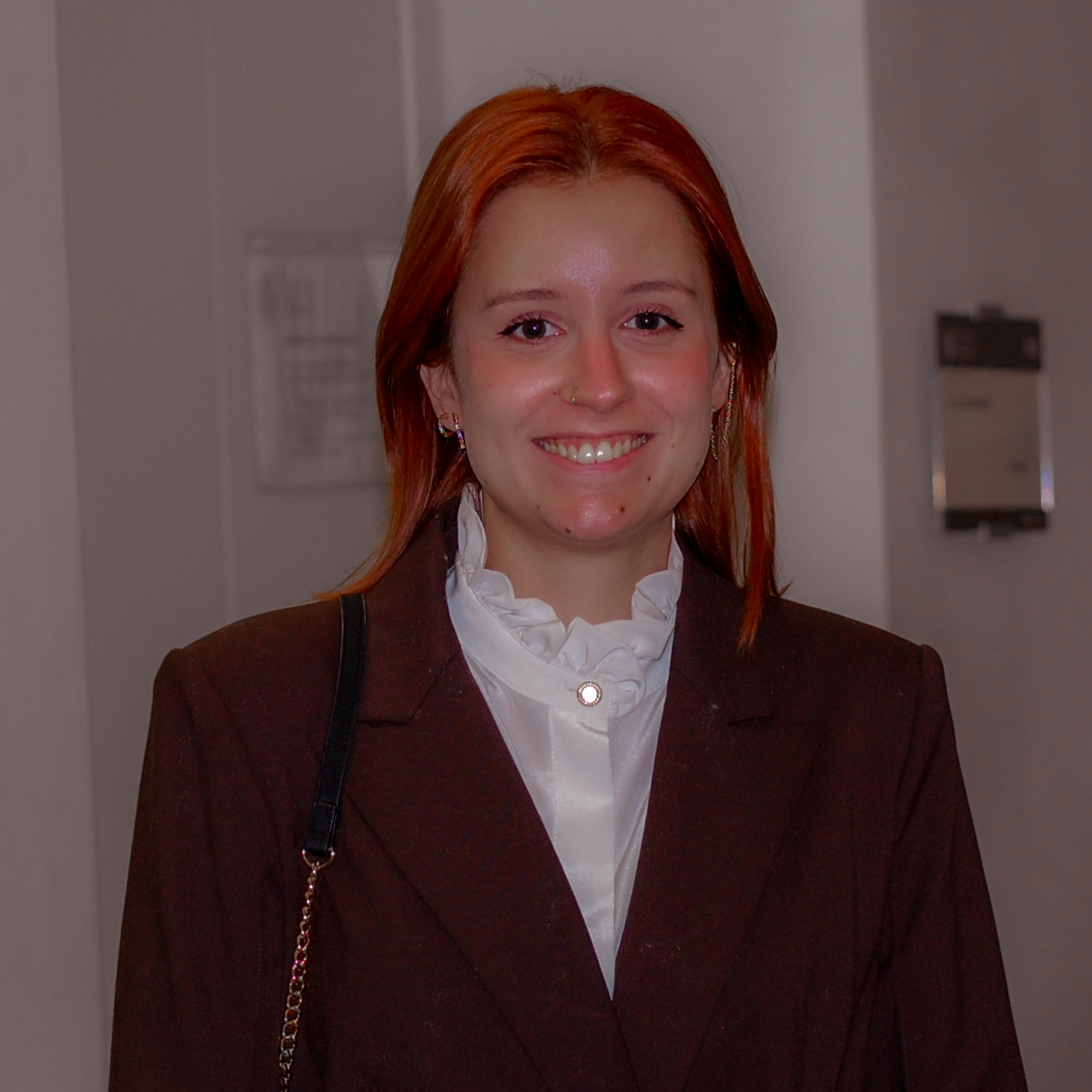 Giulia Scalessi – Medium