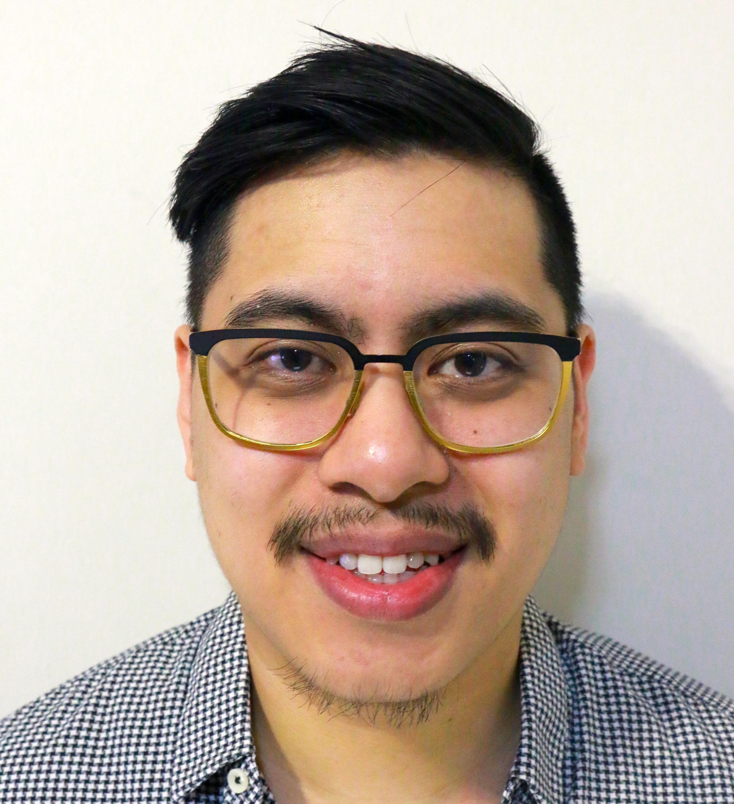Daniel Trinidad – Medium