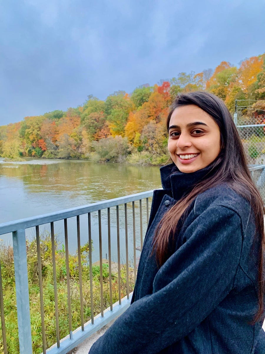 Divangi Barvaliya – Medium