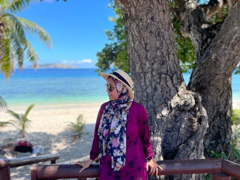 Runa Alam – Medium