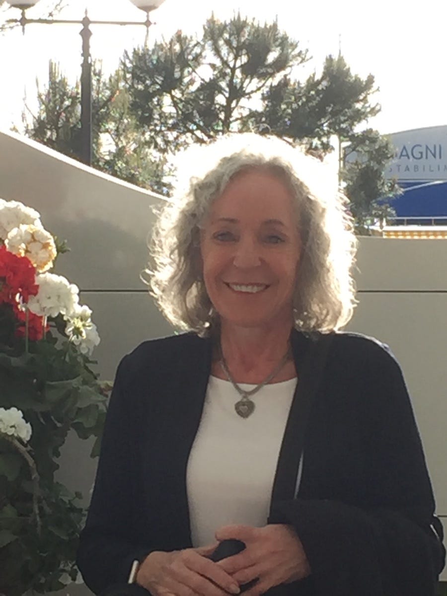 Joanne Fox-Rupers – Medium