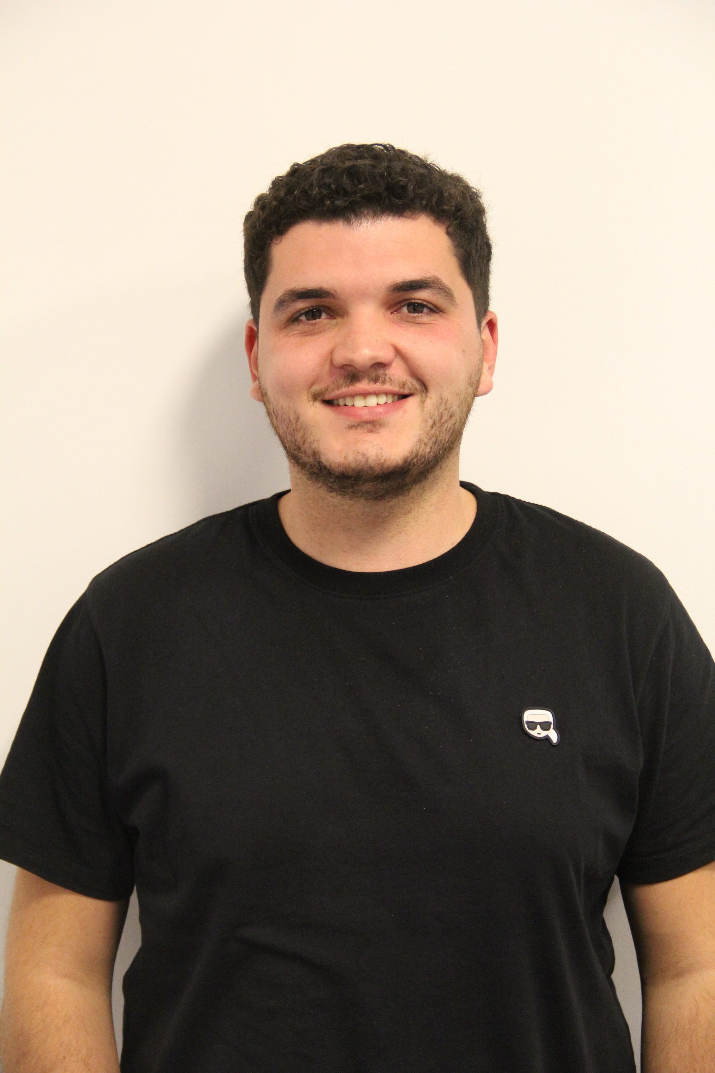 Ilir Beqiri – Medium