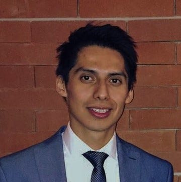Steve Mejía – Medium