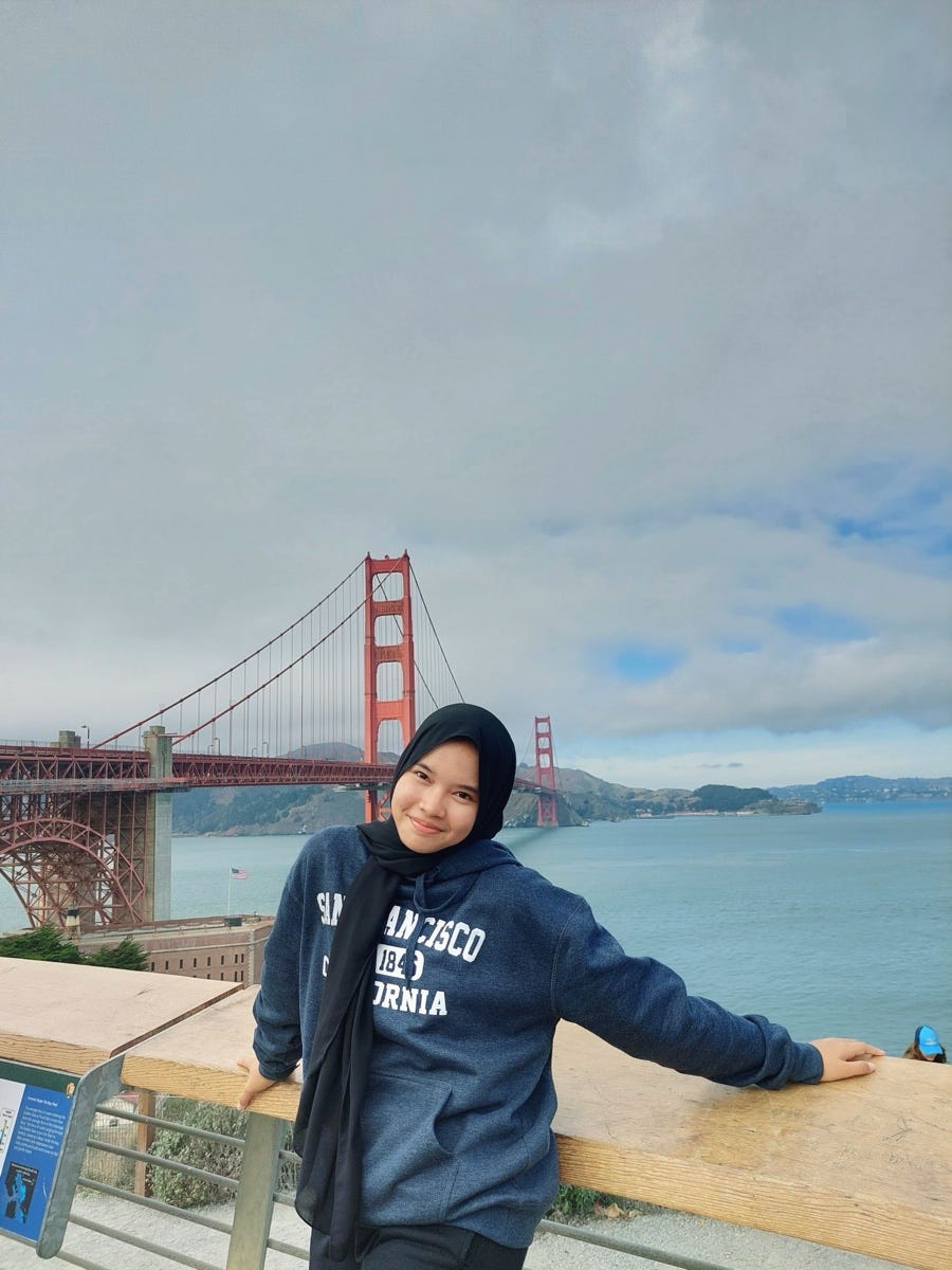 Aisy Zivana Zaneta – Medium