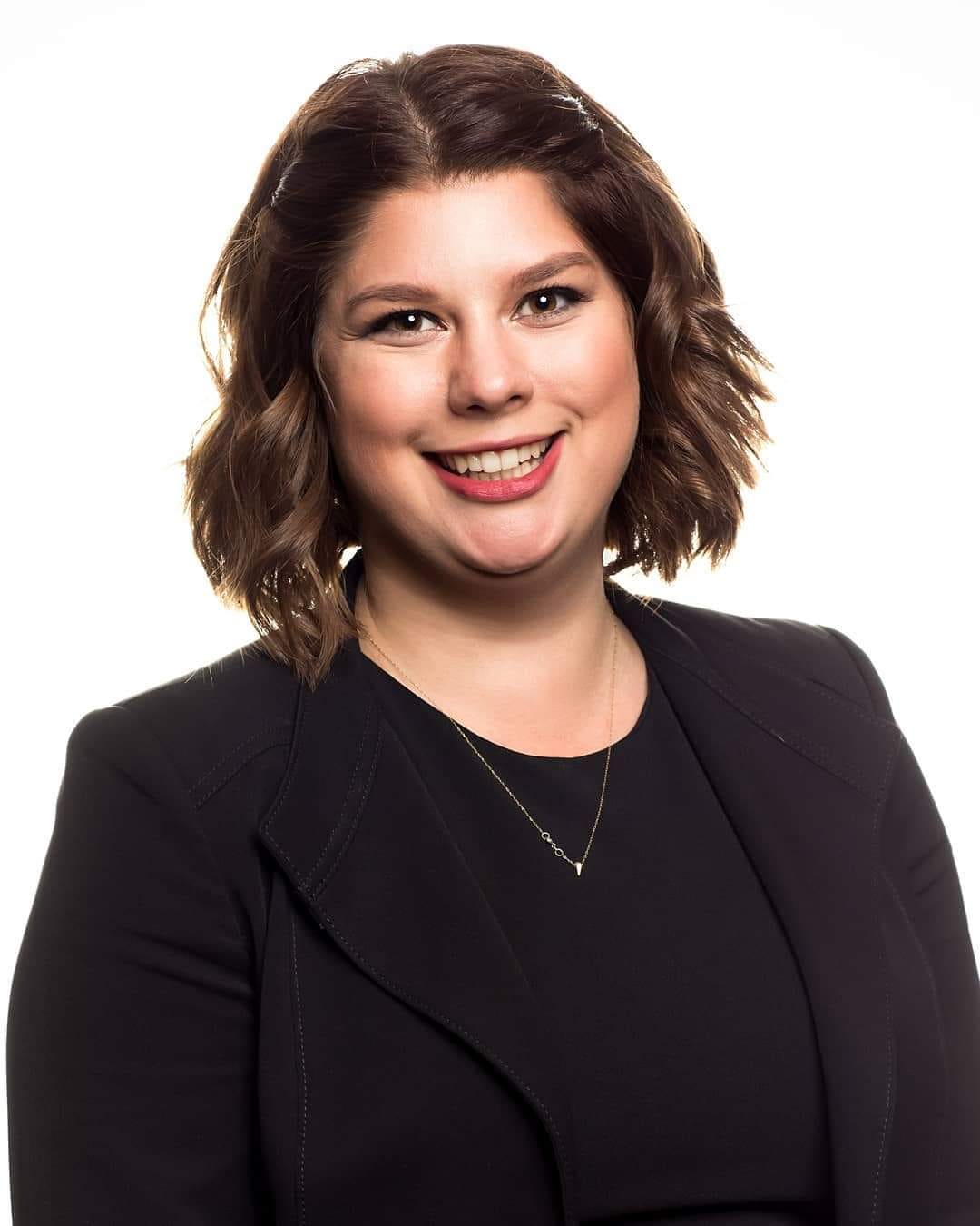 Madeleine Grubb – Medium