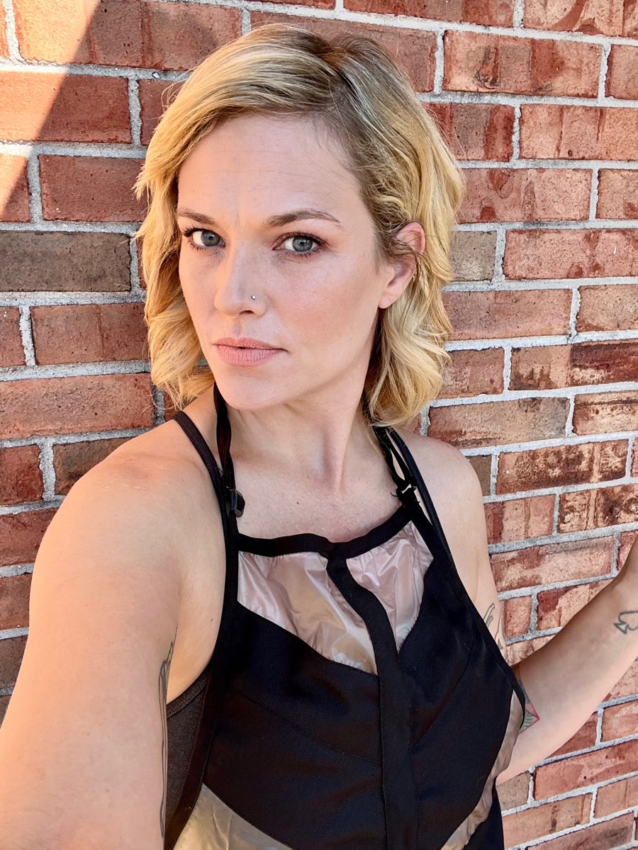 Elizabeth Kyle – Medium