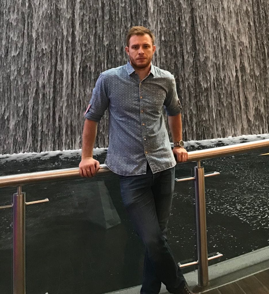 Alex – Medium