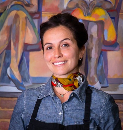 Danielle Leoni – Medium