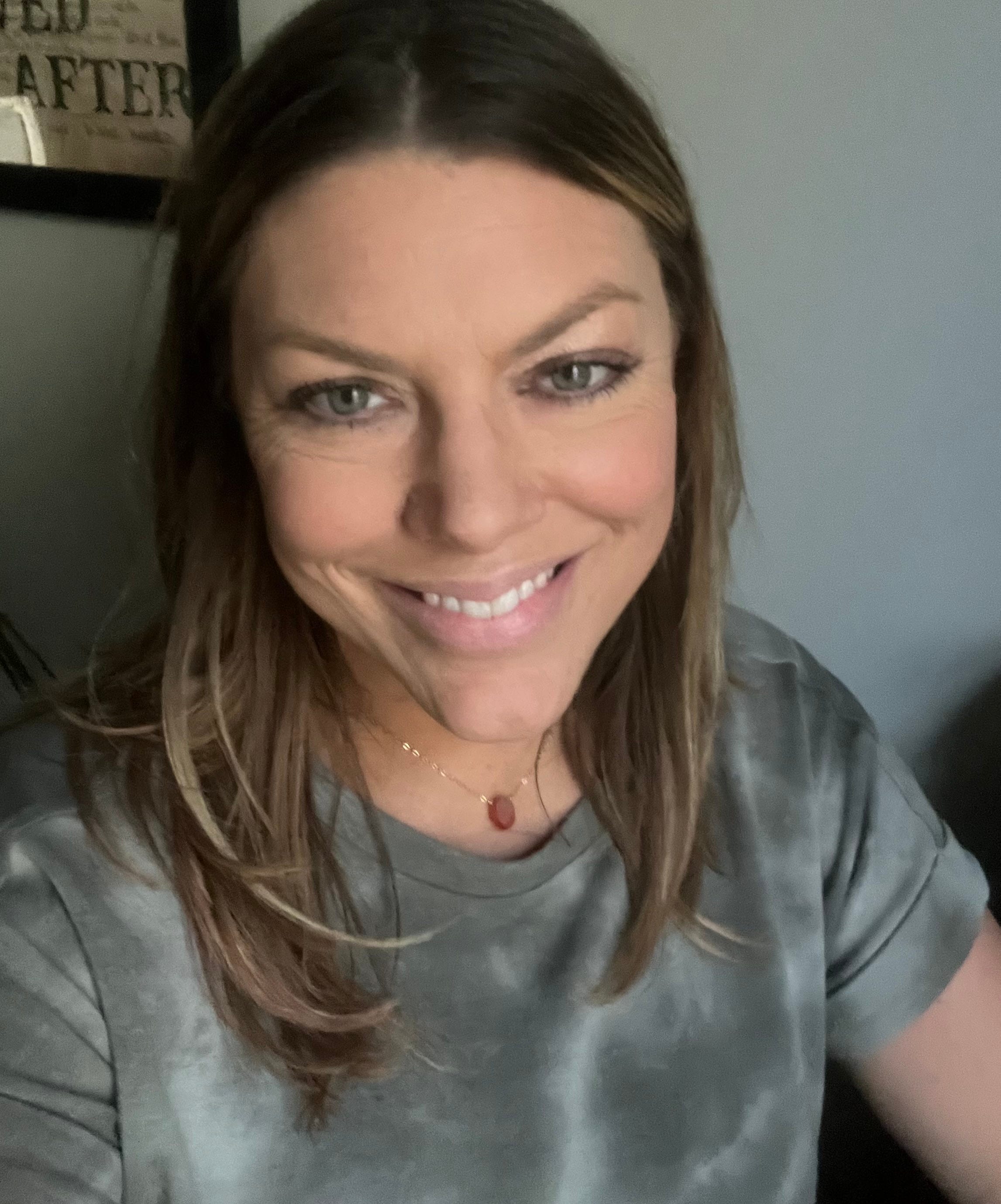 Stacy Burnett – Medium