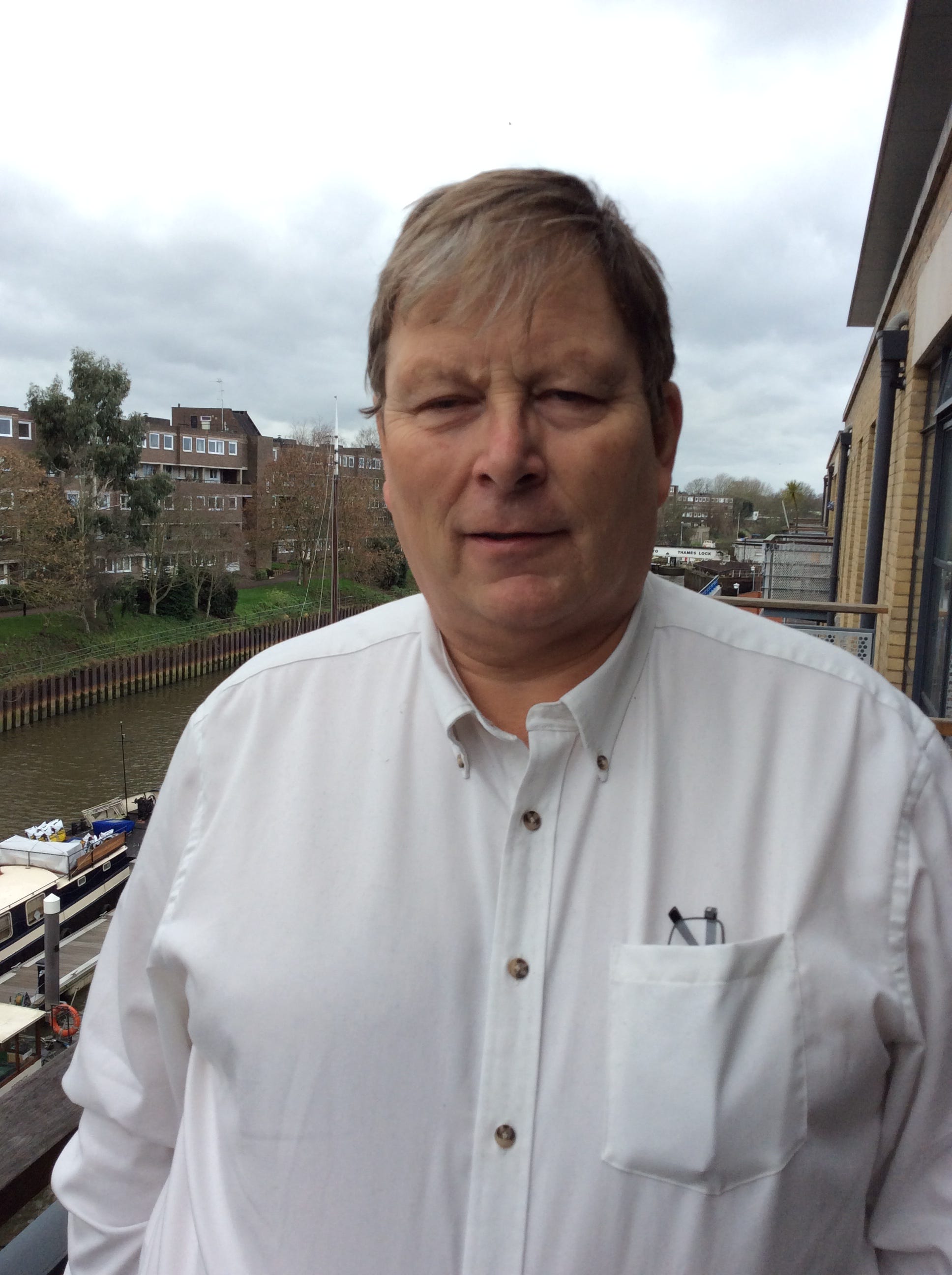 Guy Lambert – Medium