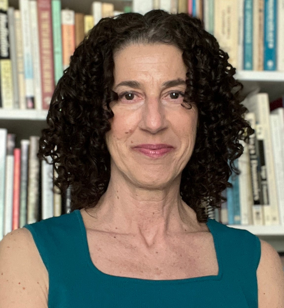 Carol Rossi – Medium