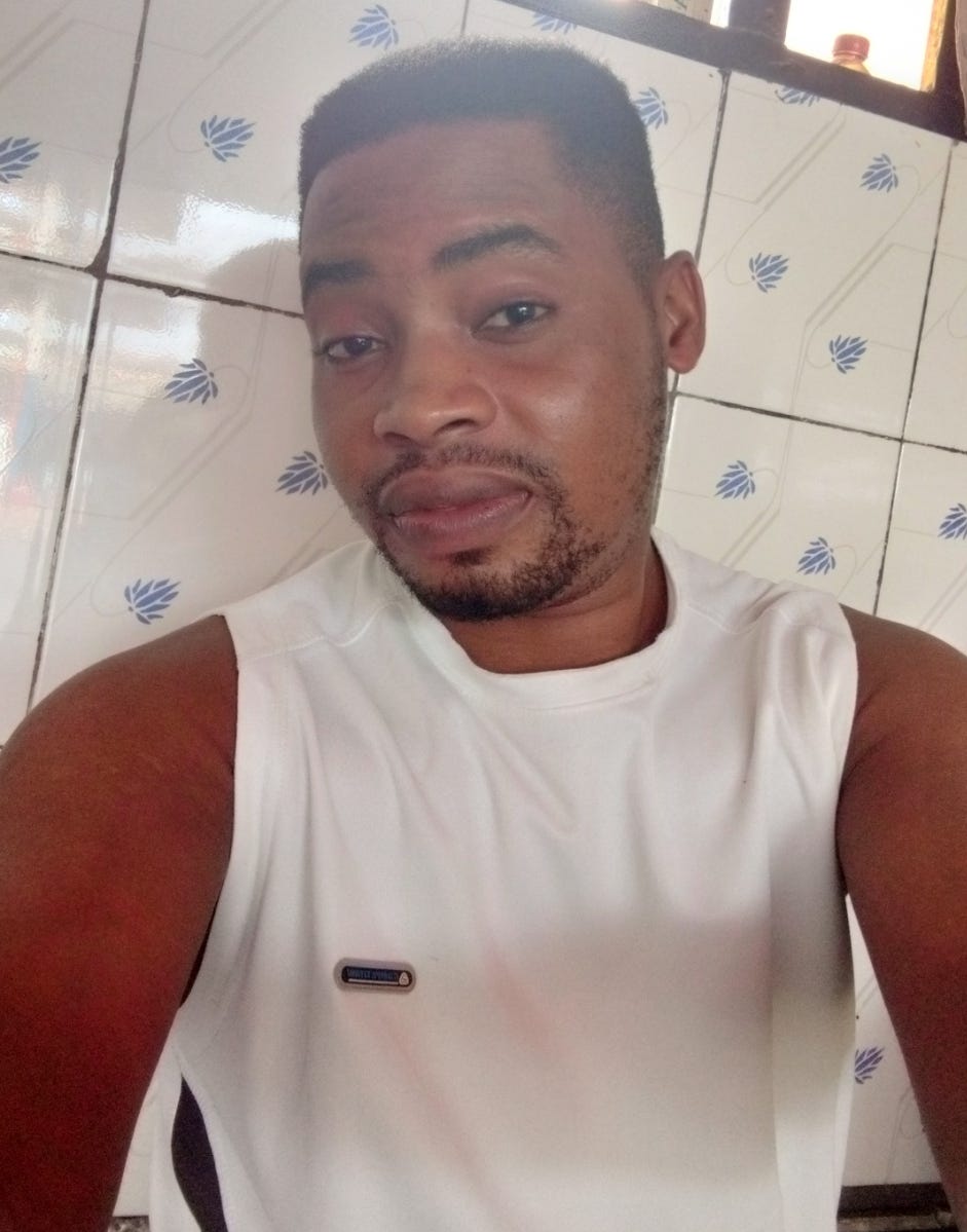 Bukunmi Oyewale – Medium