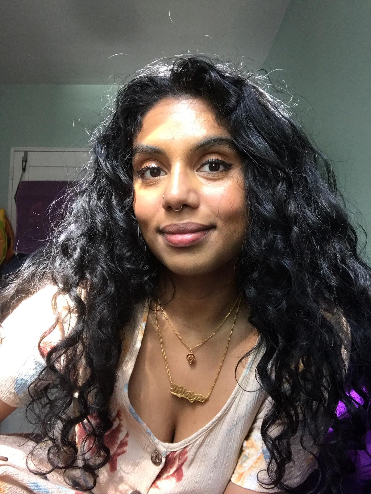 Thiviya Navaratnam – Medium