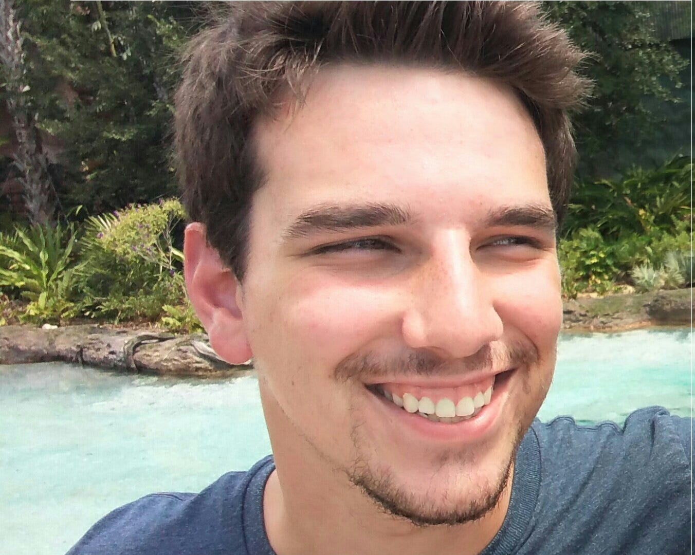 Joe Vincent – Medium