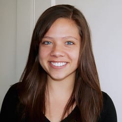 Lizzie Prader – Medium