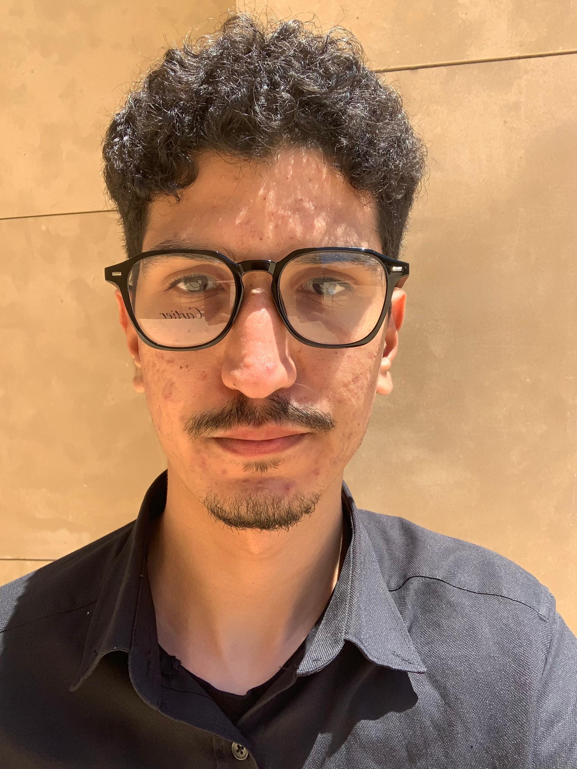 Mehdi lahrach – Medium