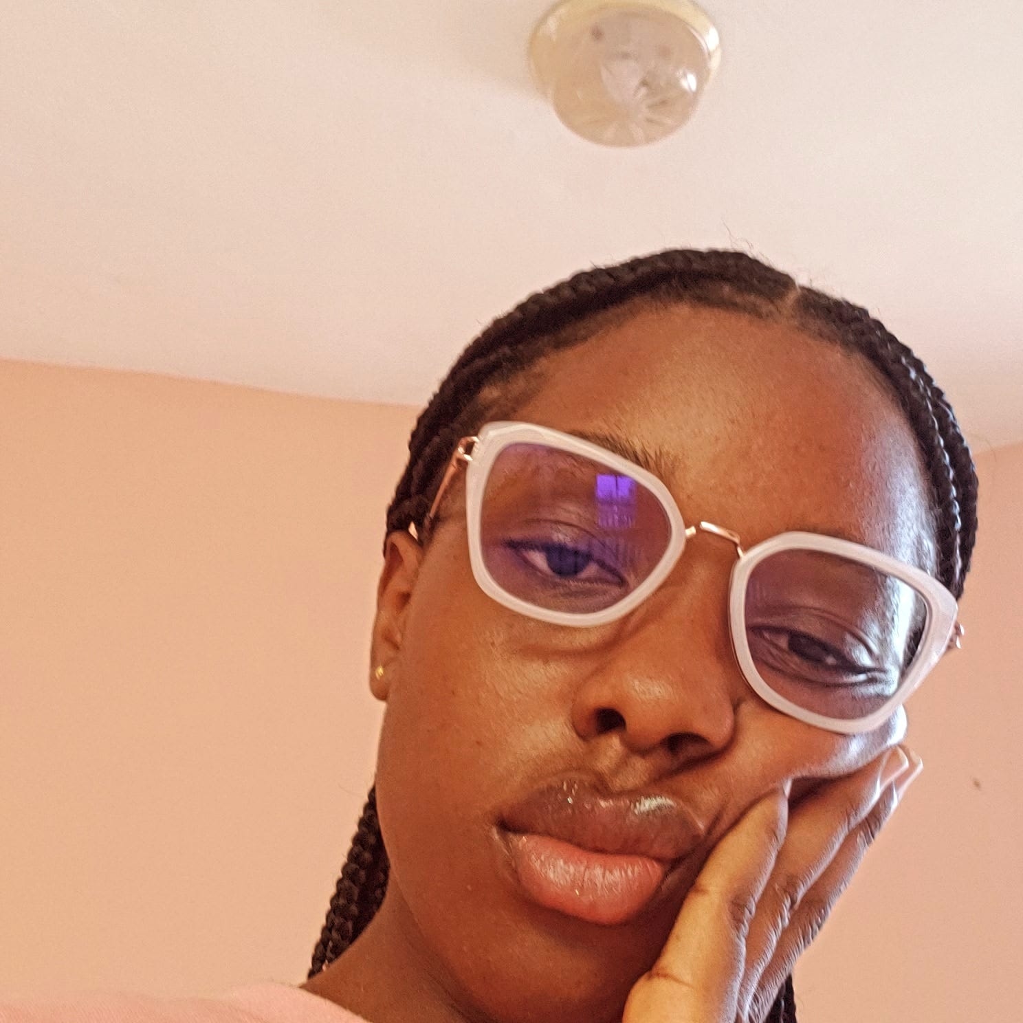 Delia Ayoko – Medium