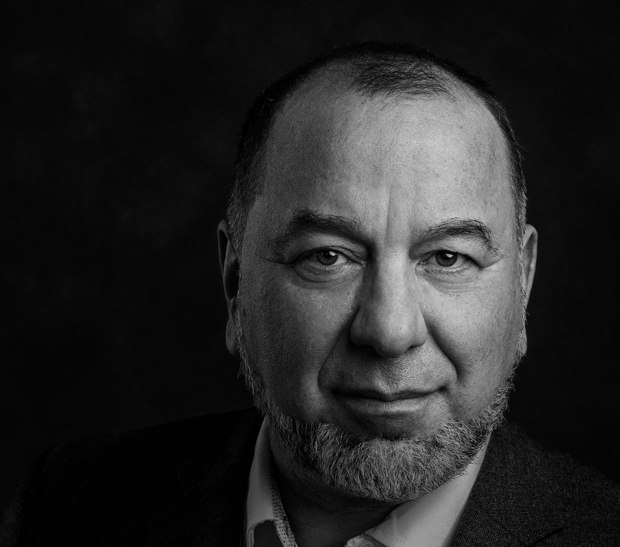 Ken Mendoza – Medium
