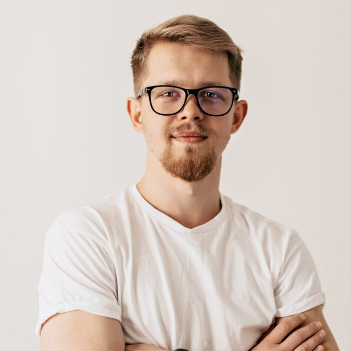 Ashton Tonkin – Medium