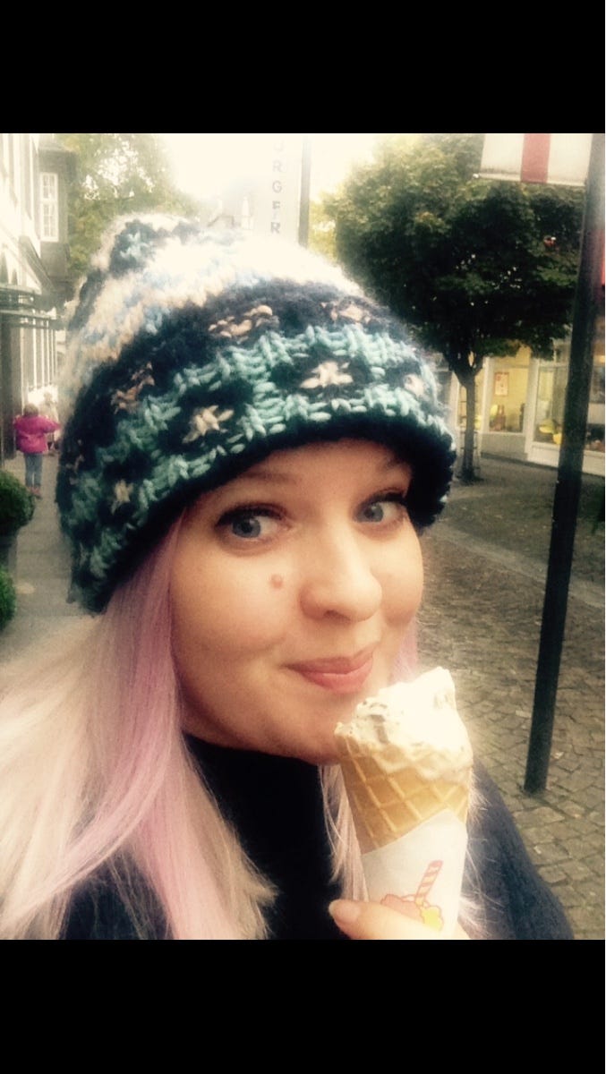 Lucy Tallon – Medium