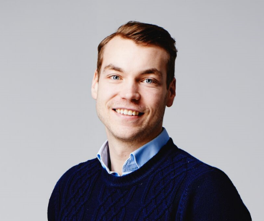 Simon Werner-Zankl – Medium