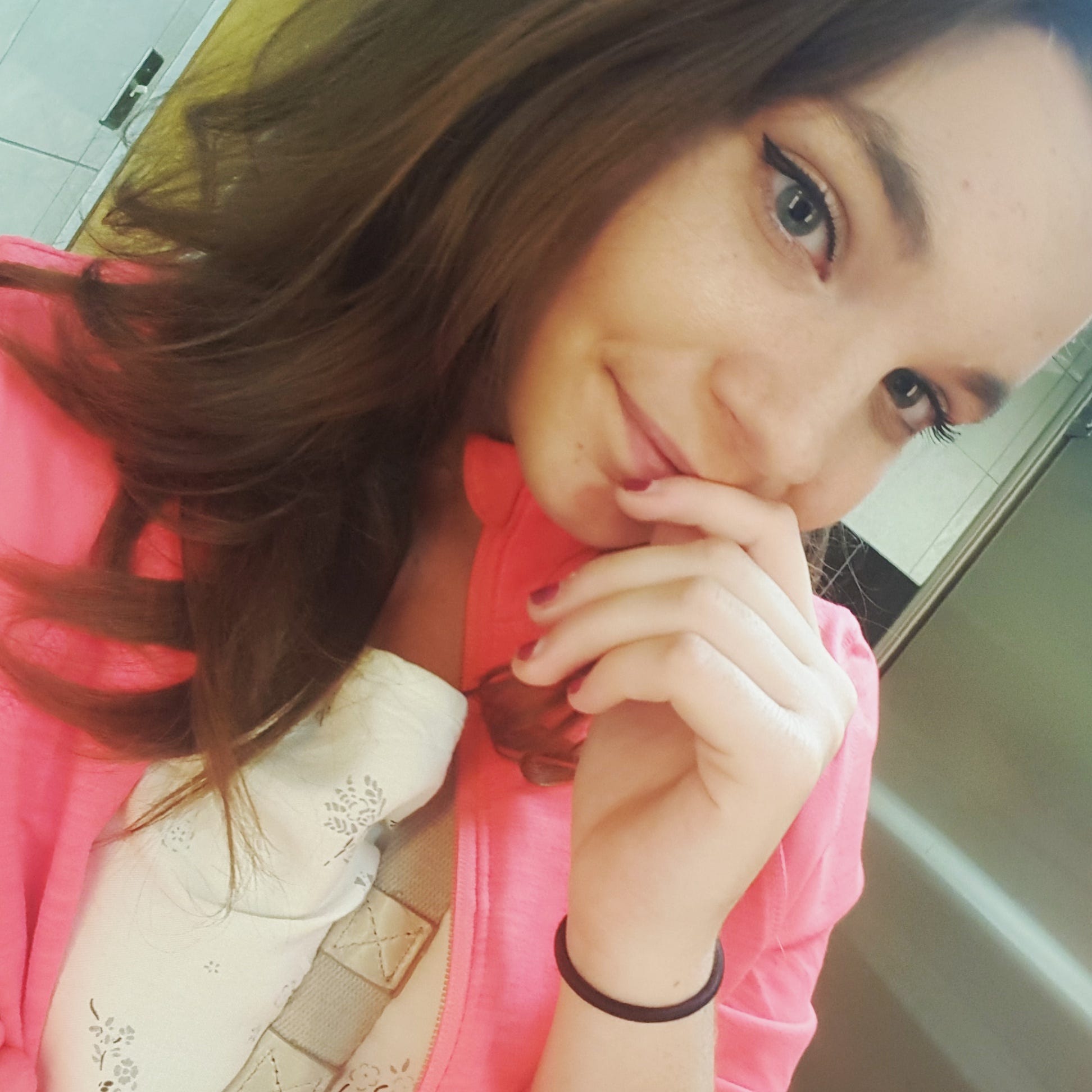 Sierrah Russell – Medium