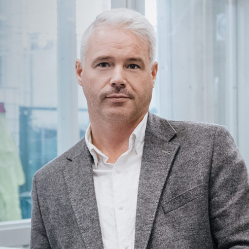 Tim Ferland – Medium