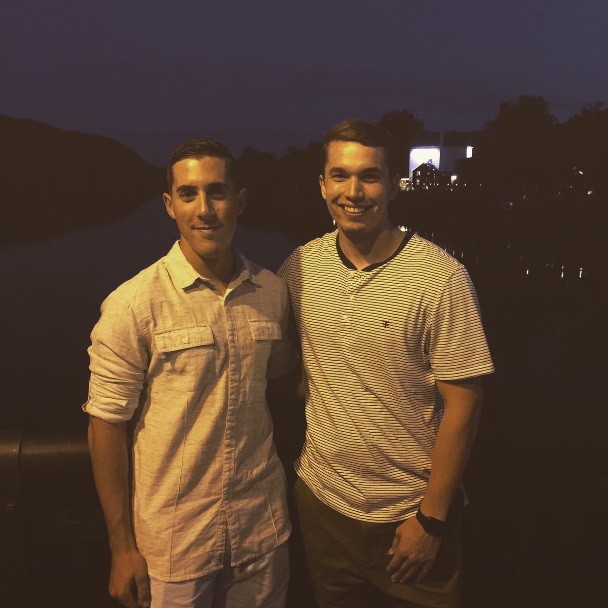 Scott Hanlon – Medium