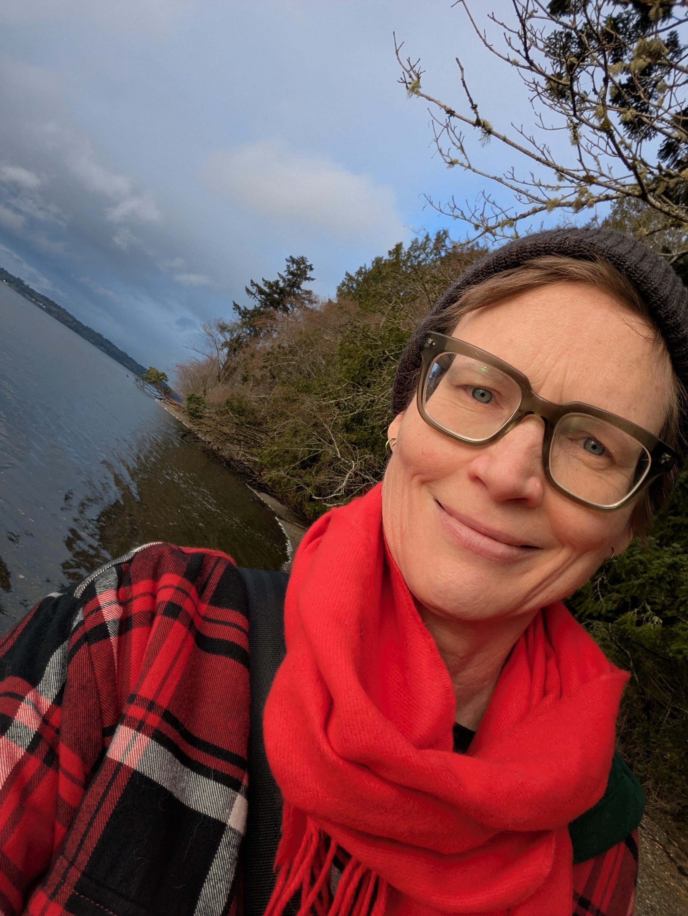 Cat Thomas – Medium