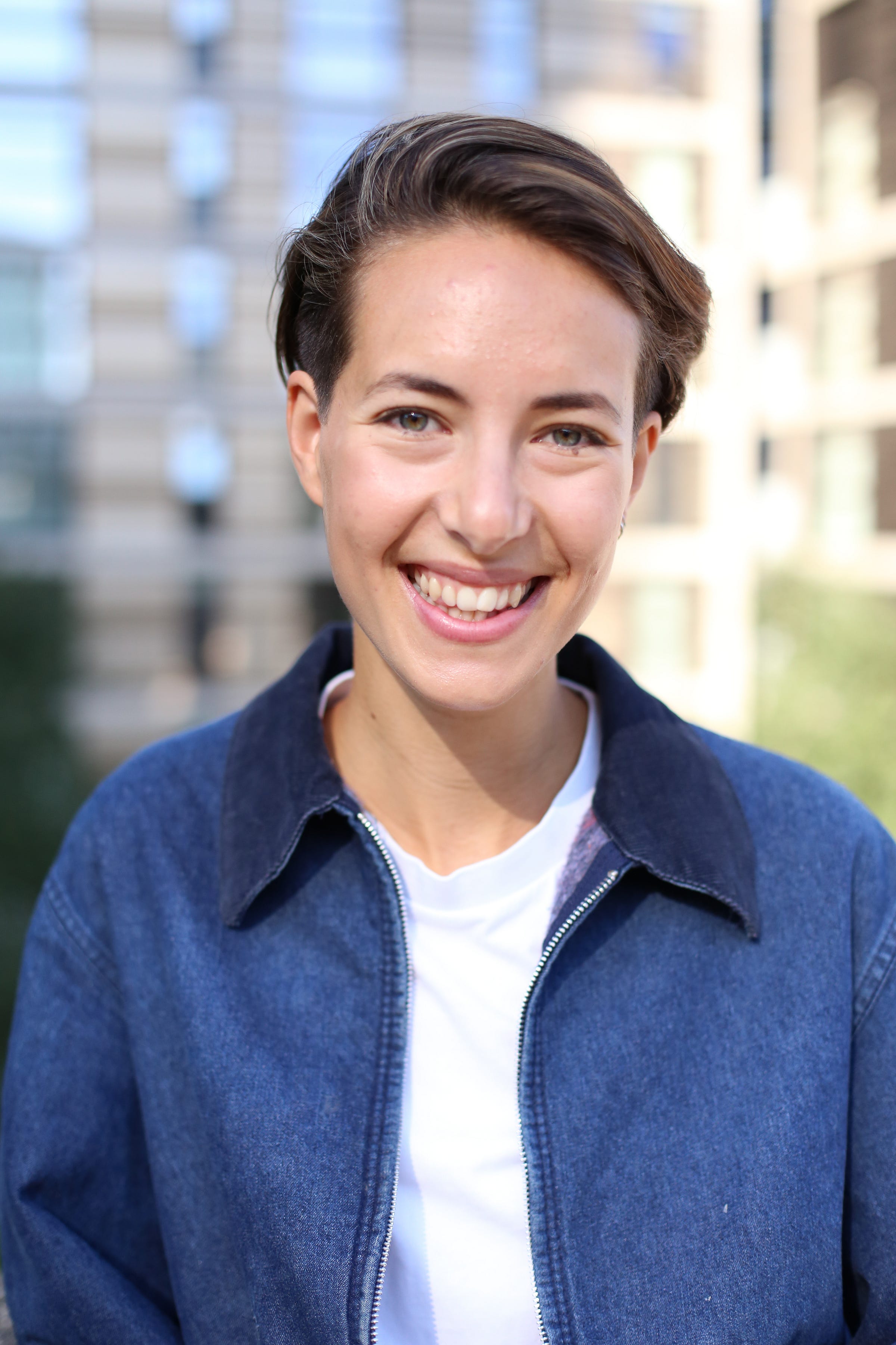 Daisy Jacobs – Medium