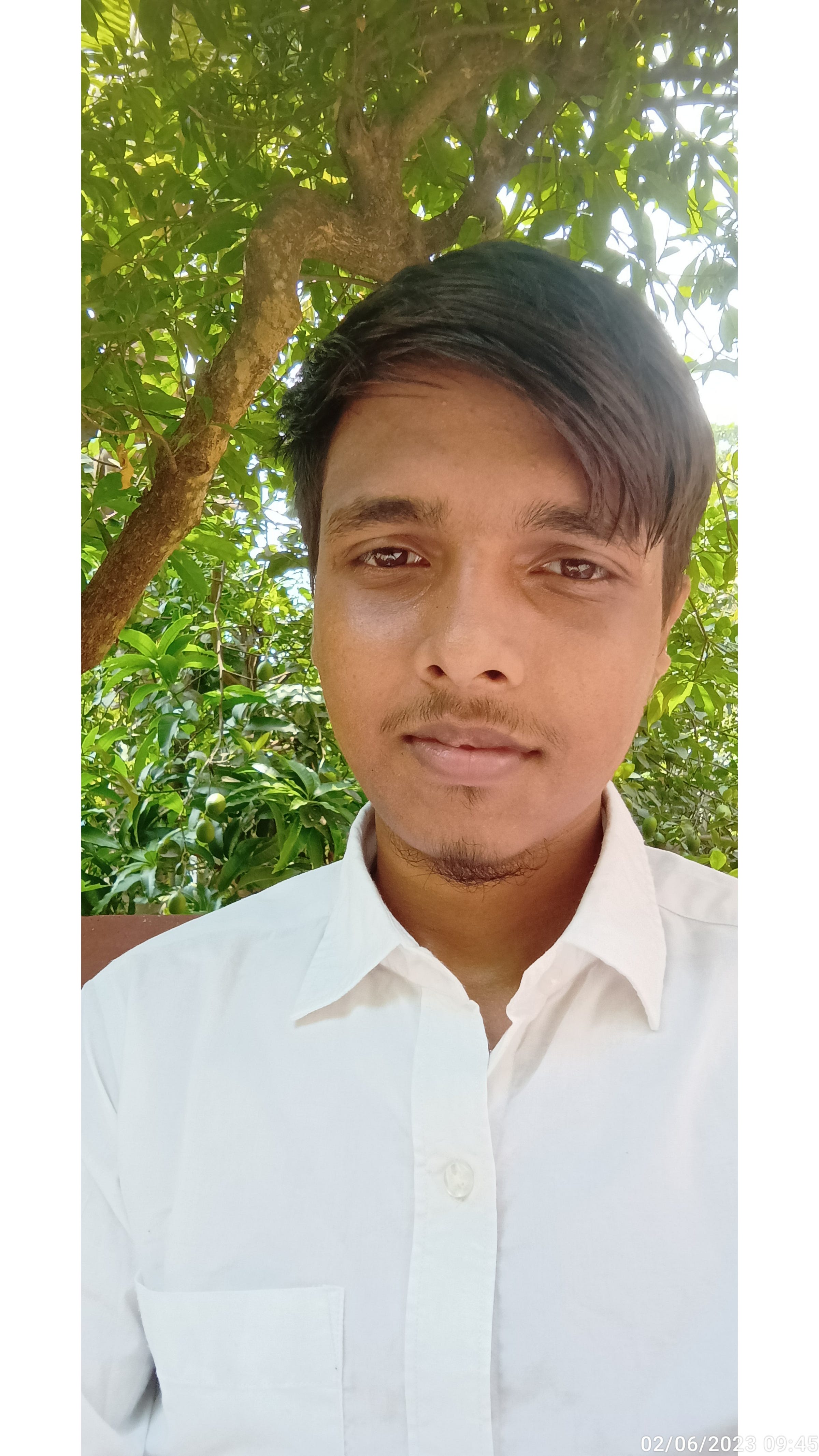 Saharia Sardar – Medium