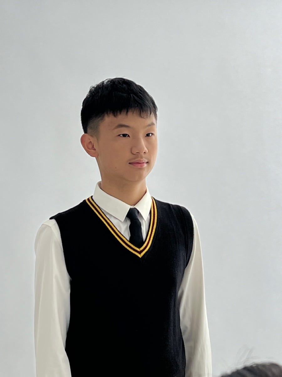 XU YUCHEN – Medium