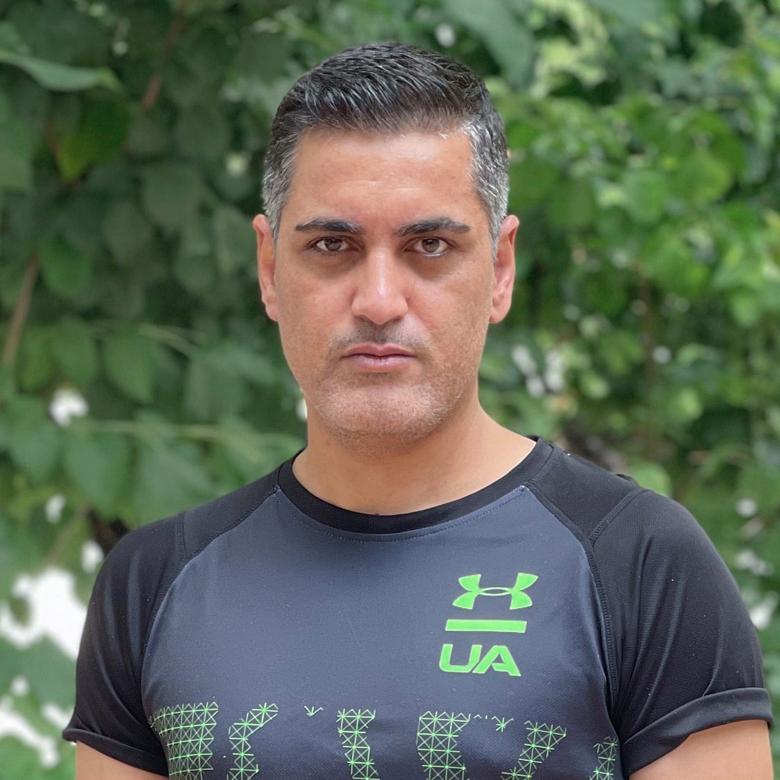 Hamed Shirbandi – Medium